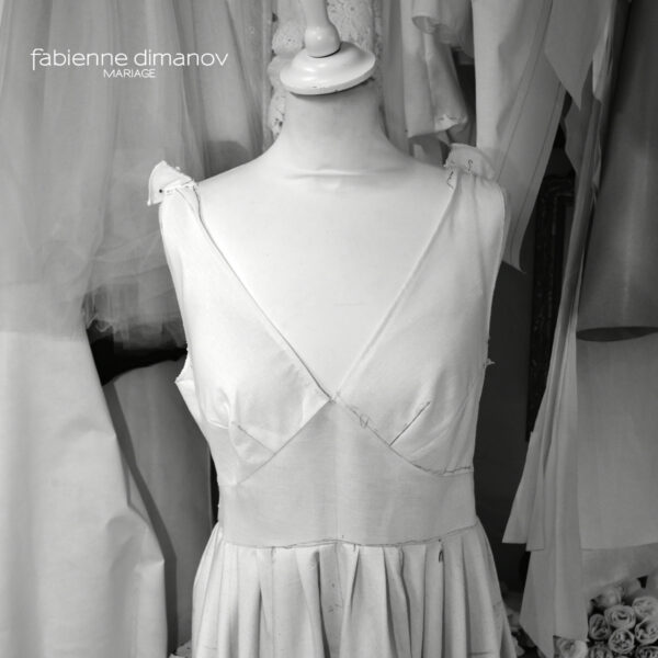 CRÉATION D'UNE ROBE DE MARIÉE SUR MESURE